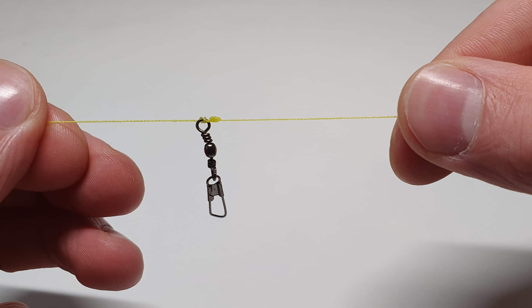 Clinch-Knoten mit Doppelschlaufe binden lernen | Angelmagazin.de