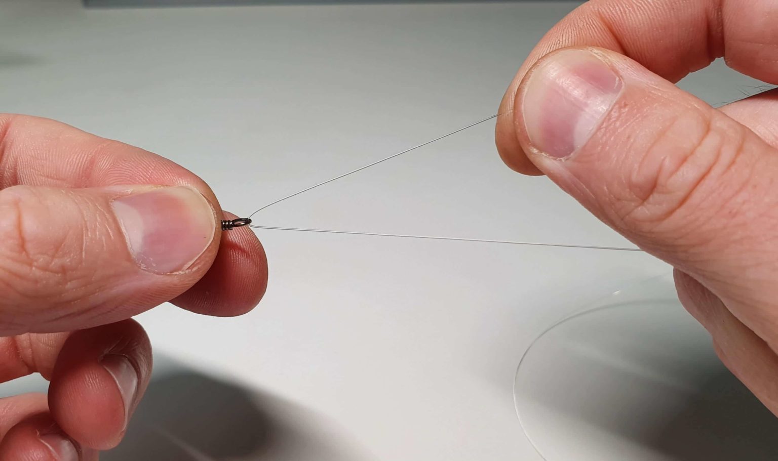 Einfachen Clinch-Knoten binden lernen | Angelmagazin.de