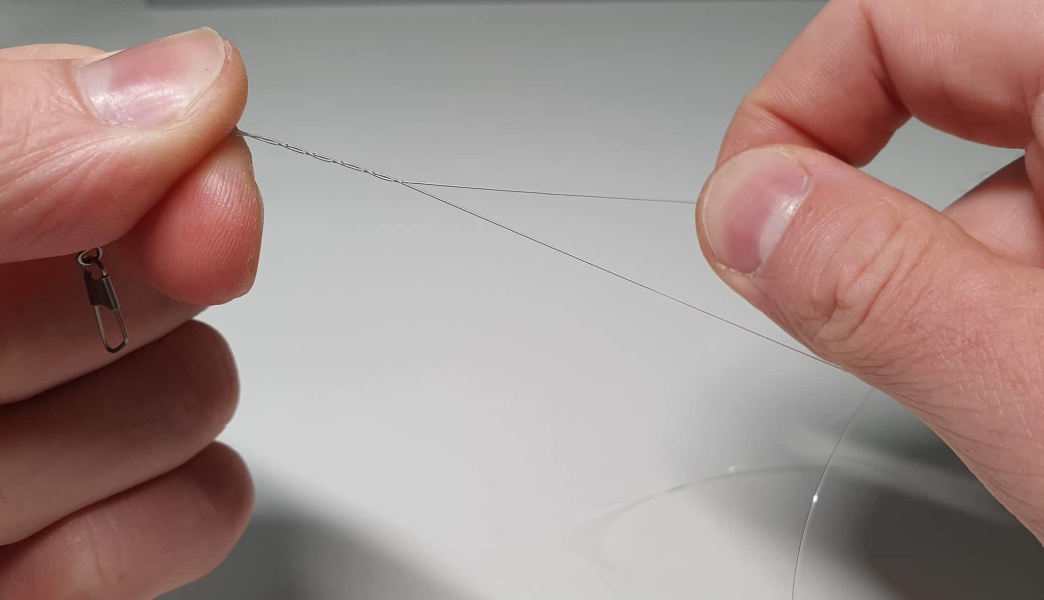 Einfachen Clinch-Knoten binden lernen | Angelmagazin.de