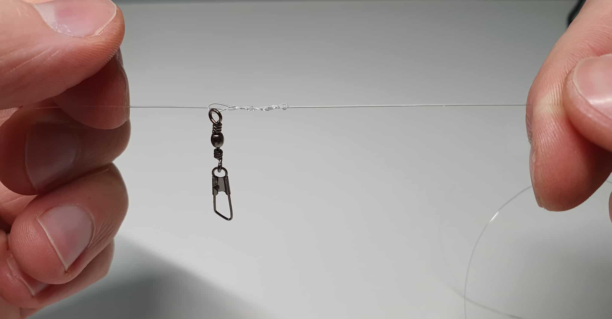 Einfachen Clinch-Knoten binden lernen | Angelmagazin.de